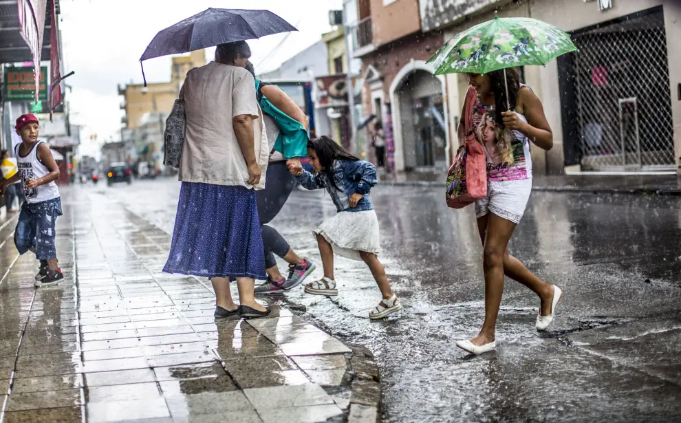 Tormentas, sol y tiempo inestable, rigen dos alertas meteorológicas ...