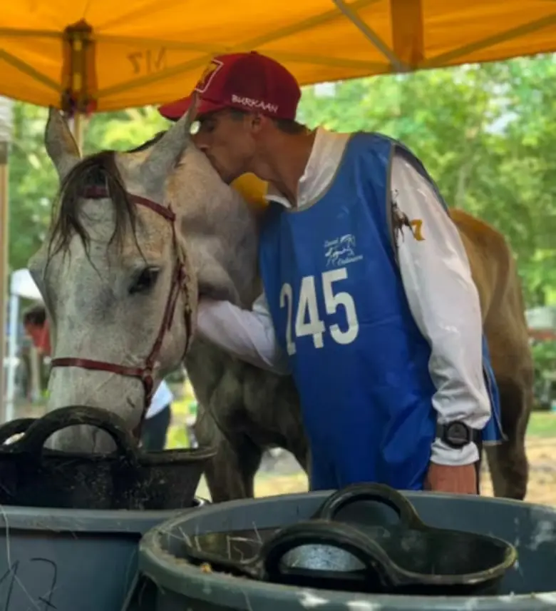 Casi francés y amante de los caballos: Así era Yair Amir Mano Núñez, el ...
