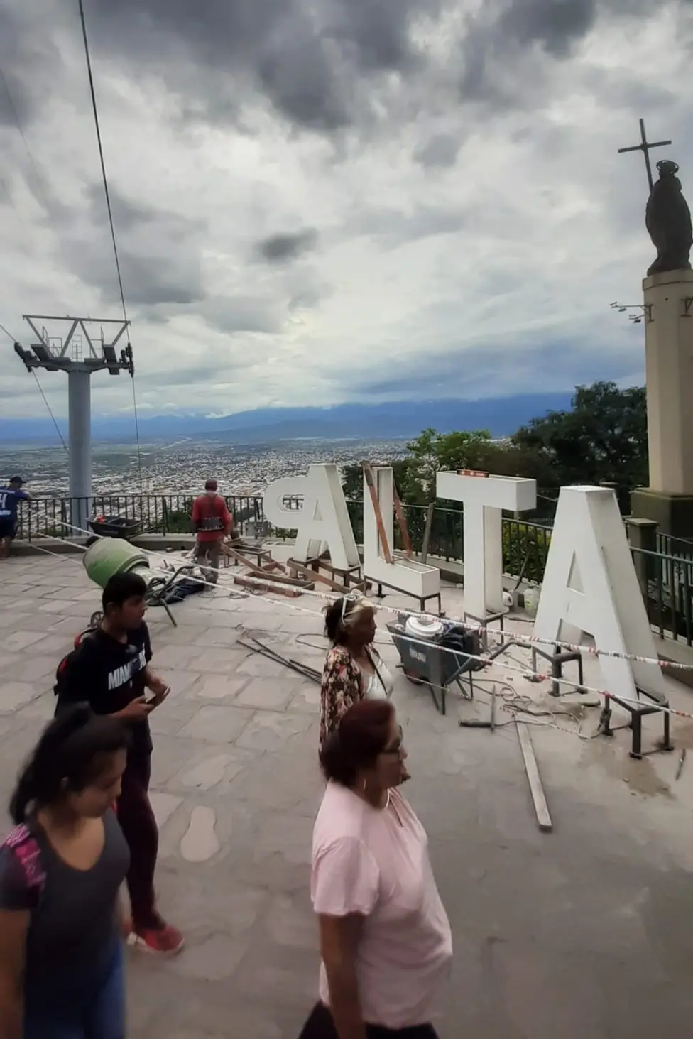 Obras en plena temporada de verano en uno de los íconos turísticos de ...